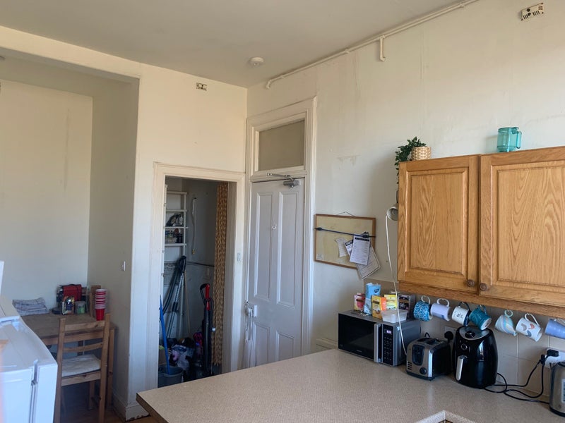 'Double bedroom in Marchmont flat available ' Room to Rent from SpareRoom