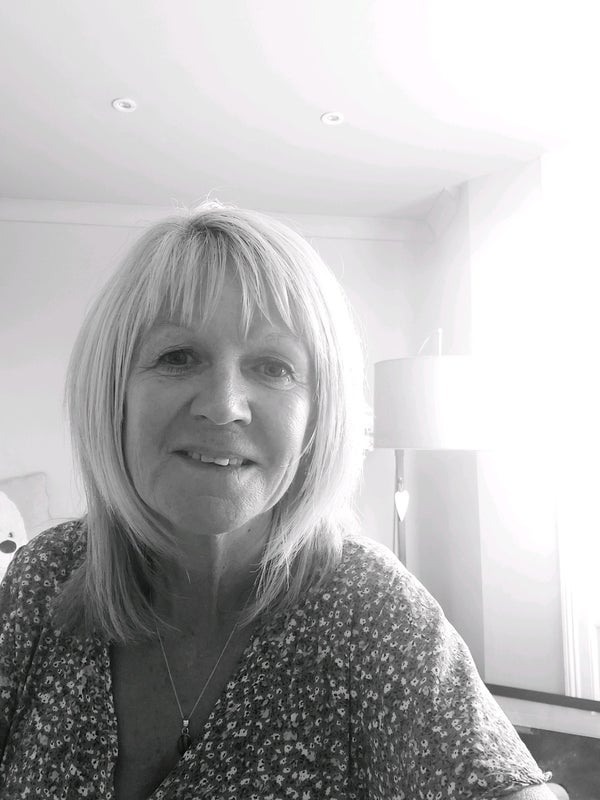 'Mature Lady Looking For En-Suite Droom To Rent ' Flatmate from SpareRoom