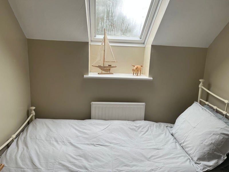 'Single Furnished Bedroom' Room to Rent from SpareRoom