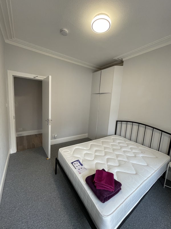 'Rooms available in newly renovated HMO flat' Room to Rent from SpareRoom