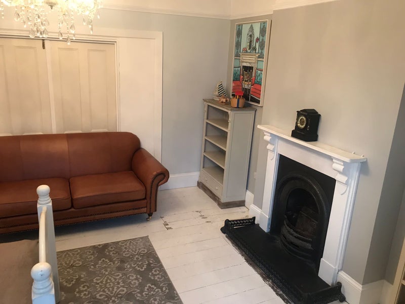 'Spacious room in The Avenue, Central Truro' Room to Rent from SpareRoom