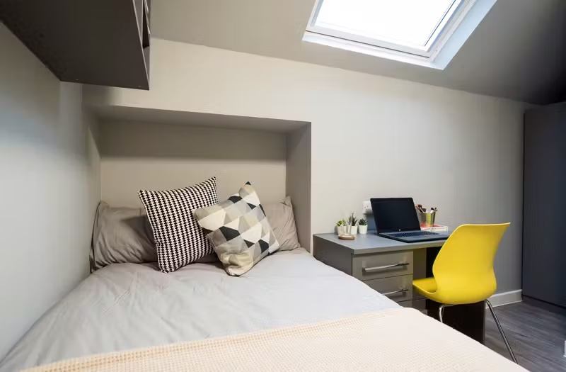 'Mansion Point Student Accommodation- Premium En-su' Room to Rent from ...