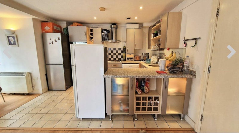 'Flatmate wanted, double ensuite 675pcm ' Room to Rent from SpareRoom