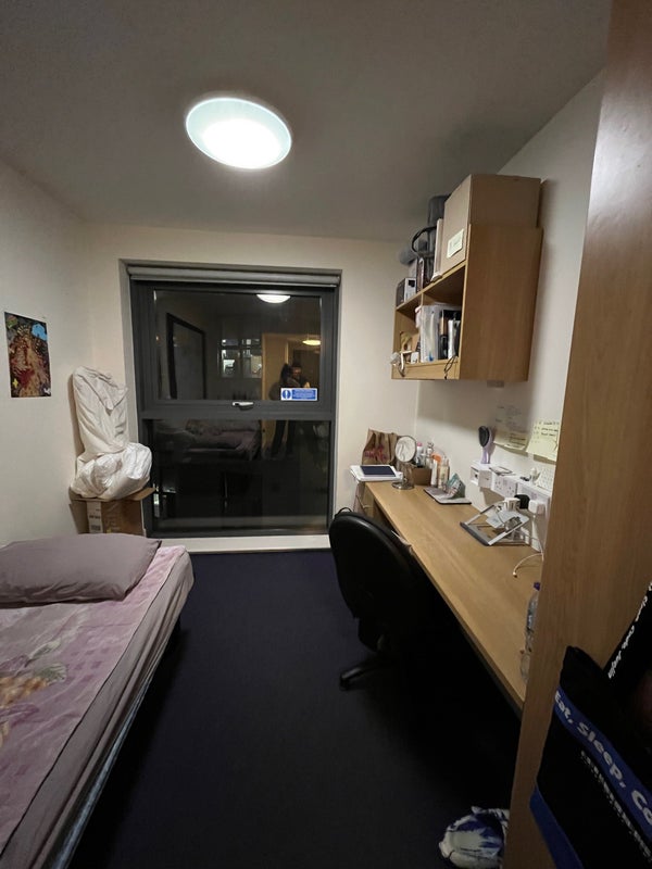 'Prime UCL Ensuite Room at New Hall' Room to Rent from SpareRoom