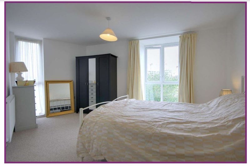 'Short Term Only Double Bed Room In 2 Bed House' Room to Rent from ...