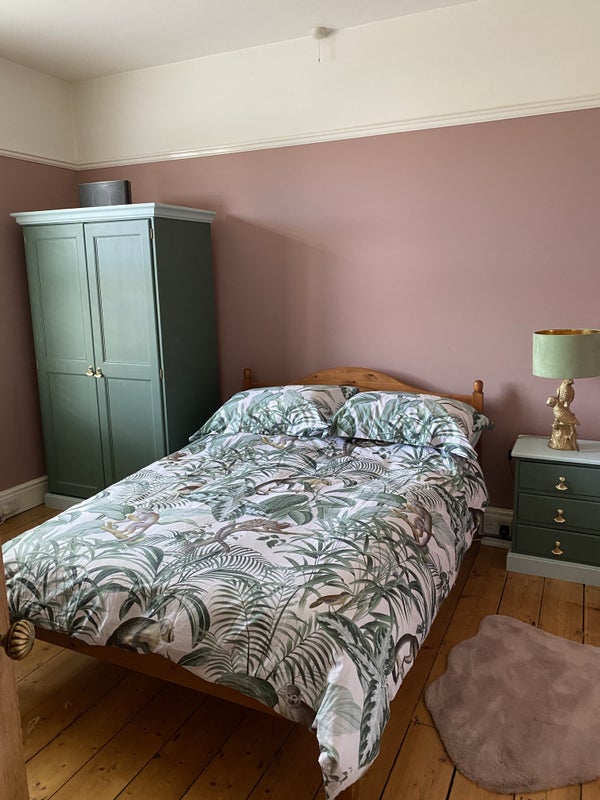 ' Beautiful Double Room for Female Single Person' Room to Rent from ...