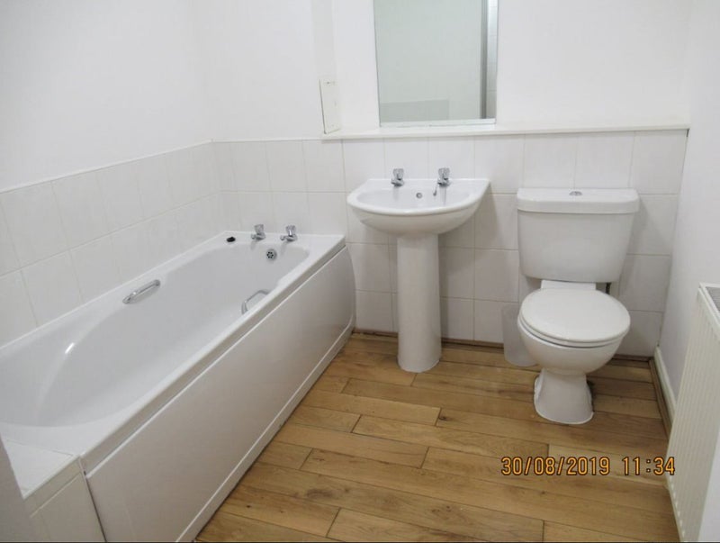 'Friary Gardens, 4 Rooms avilable' Room to Rent from SpareRoom