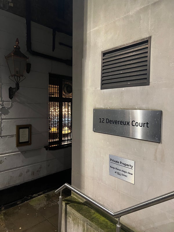 'WC2R 3JJ' Room to Rent from SpareRoom