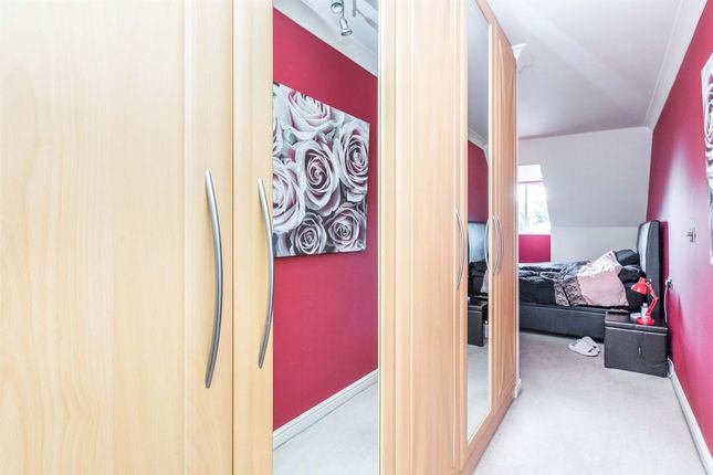 '1 Room in a gated apartment complex. ' Room to Rent from SpareRoom