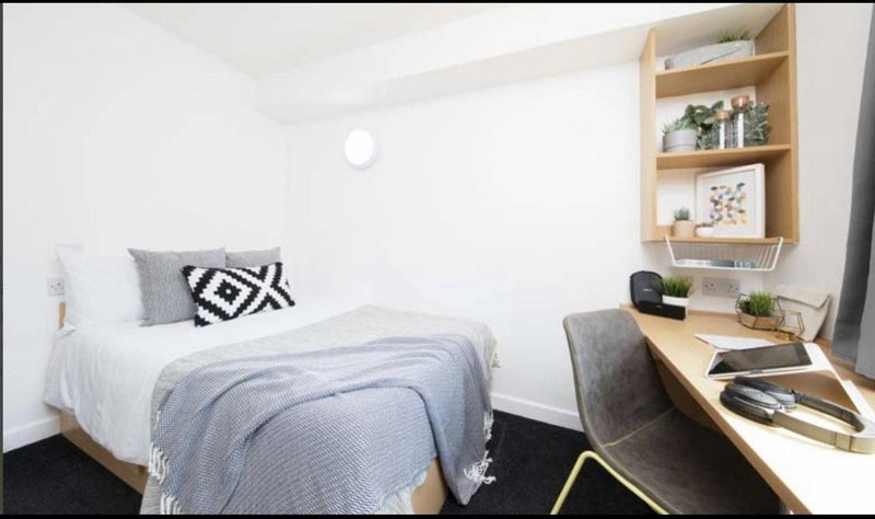'Room En-suite city center liverpool' Room to Rent from SpareRoom