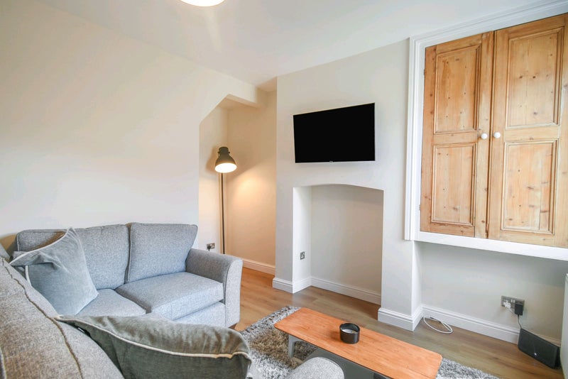 'Large Double Room in South Bank ' Room to Rent from SpareRoom