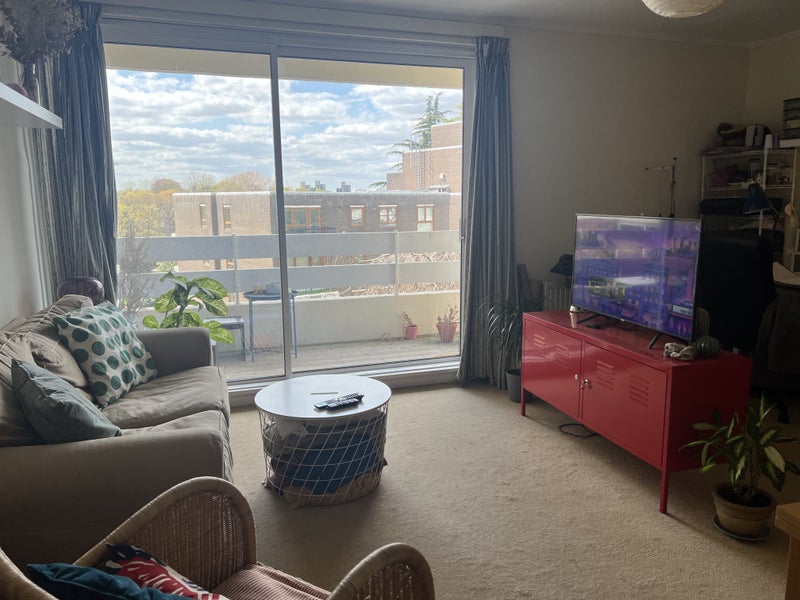 'Double Bedroom in Spacious Flat' Room to Rent from SpareRoom