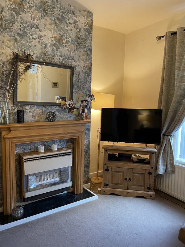 ' Spare Room. -. Monday To Friday Rental Onl' Room to Rent from SpareRoom