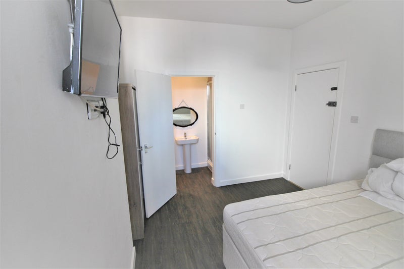 'Rooms to Let' Room to Rent from SpareRoom