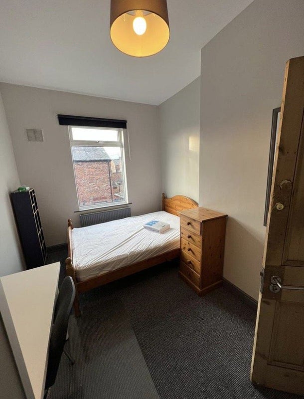 'Bedroom - bills included £475 in Manchester ' Room to Rent from SpareRoom
