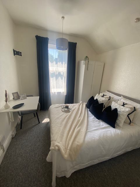 'Room to rent in Shared house by seafront' Room to Rent from SpareRoom