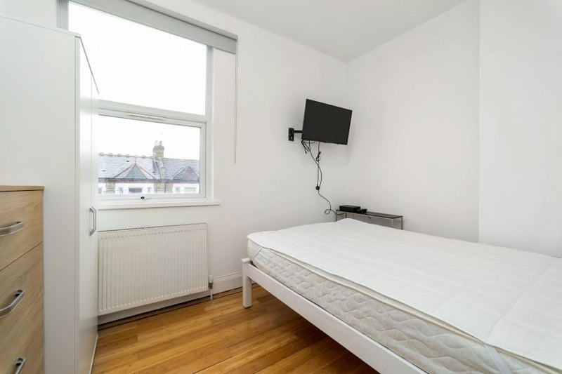 'New Double Room' Room to Rent from SpareRoom