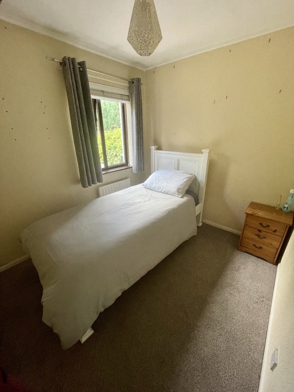 'Single room to rent. Great location. ' Room to Rent from SpareRoom