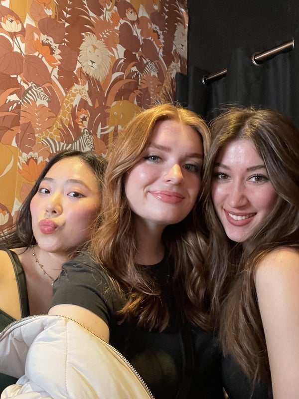 'Chill, social girl looking for new home in Clapham' Flatmate from ...