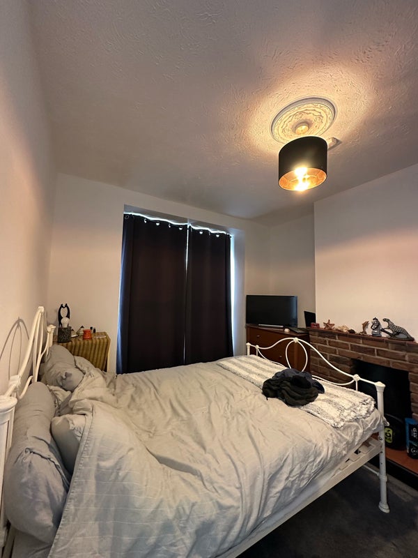 'Looking for housemate' Room to Rent from SpareRoom