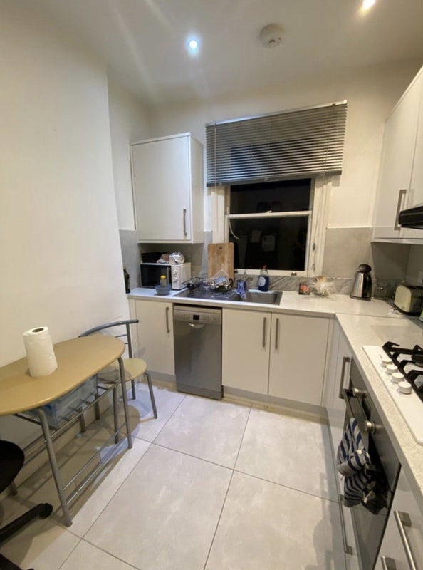 'Flat share' Room to Rent from SpareRoom