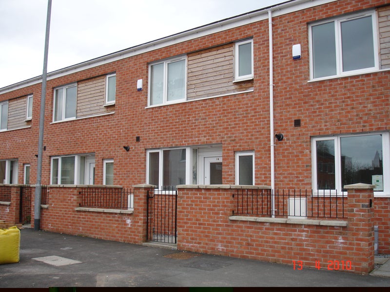 'En-suite Master Bedroom in Shared Student House' Room to Rent from ...