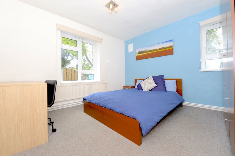 'Multi-let flat' Room to Rent from SpareRoom