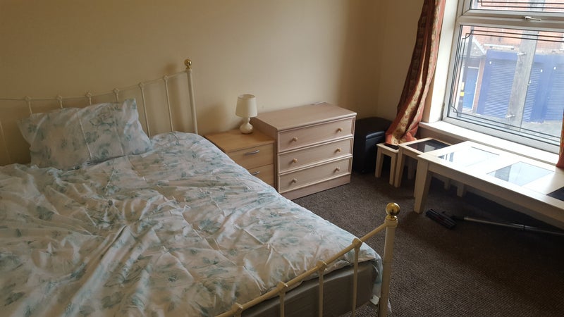 ' Female Only House, Golden Hillock Rd, B11' Room to Rent from SpareRoom
