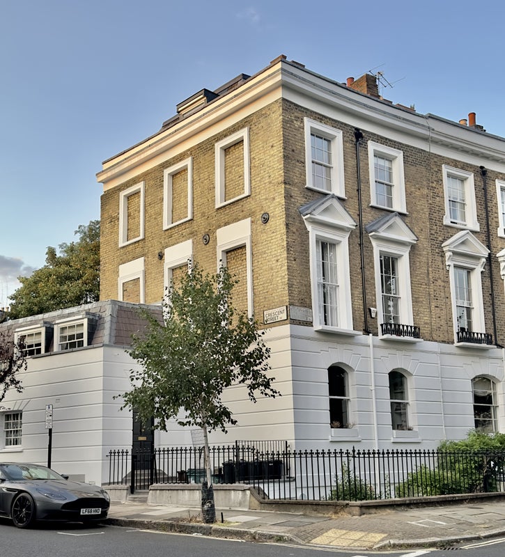 'Two double rooms on lovely Thornhill square' Room to Rent from SpareRoom