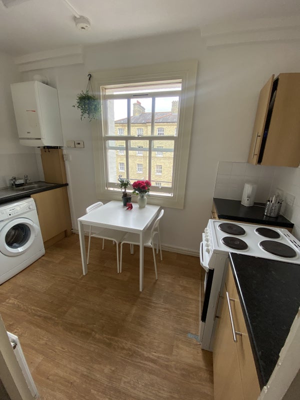 'Room in central London ' Room to Rent from SpareRoom