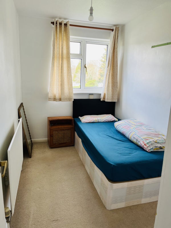 'Single room for single person ' Room to Rent from SpareRoom