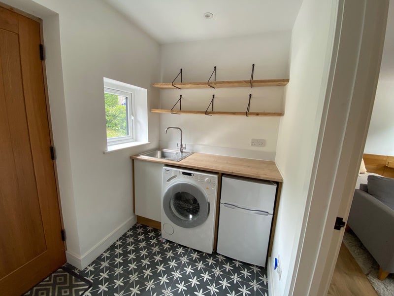 'Annex to rent, en-suite & private kitchenette.' Room to Rent from ...