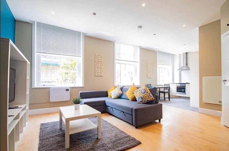 'Gorgeous studio flat in City Centre' Room to Rent from SpareRoom