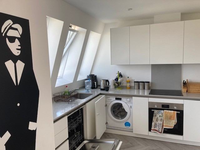 'Furnished single room, Upminster' Room to Rent from SpareRoom