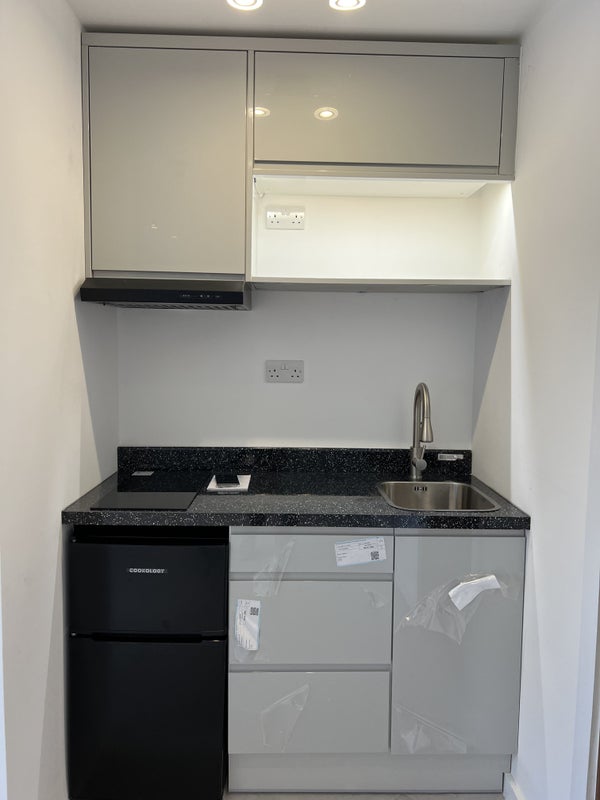 'A lovely self contained studio apartment' Room to Rent from SpareRoom