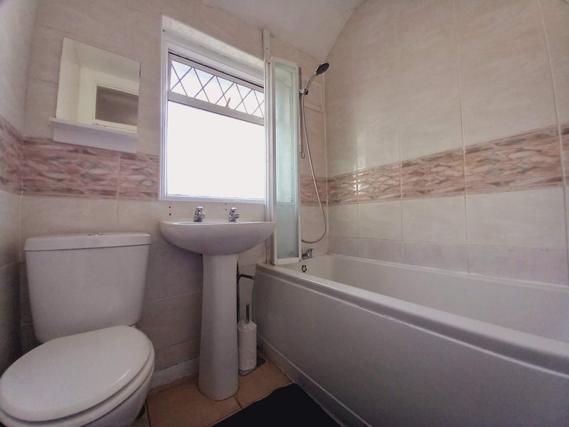 '**House Share - Lodger**' Room to Rent from SpareRoom