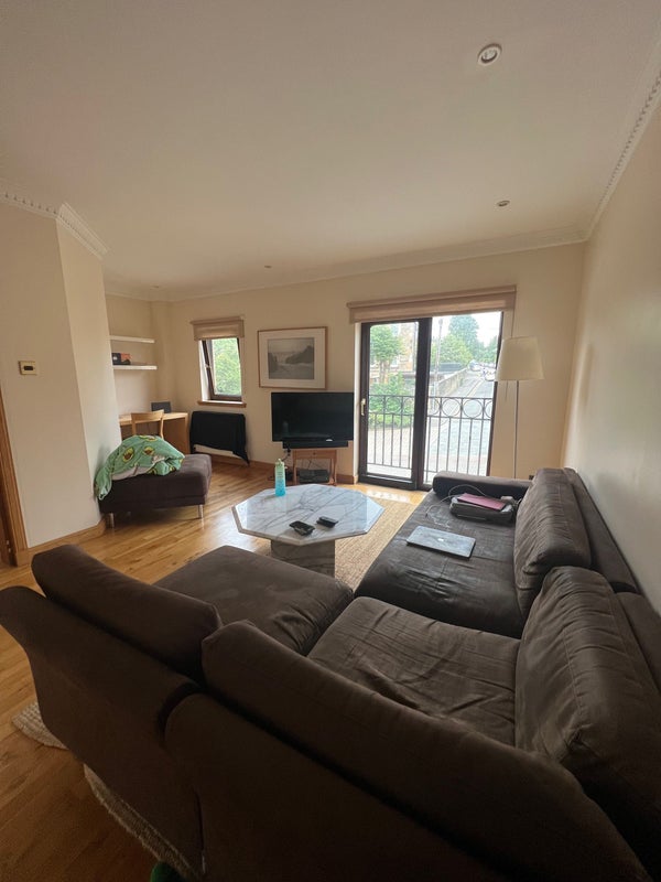 '2 En-Suite Bedrooms In 3 Bed House (Shared) ' Room to Rent from SpareRoom