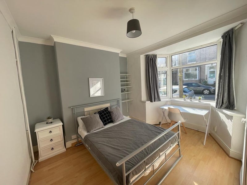 'Cosy & Modern Double Rooms With All Bills Included' Room to Rent from ...