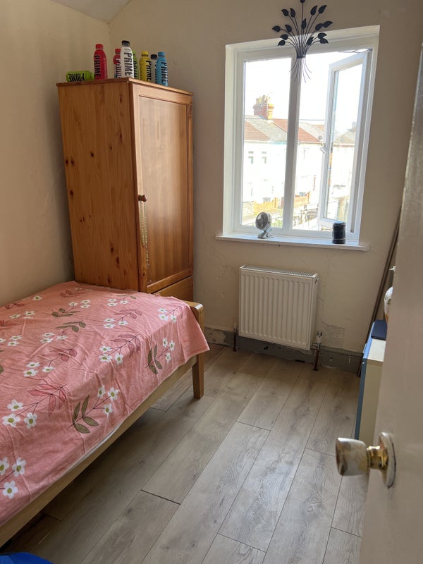 'Double Room Available For Rent ' Room to Rent from SpareRoom