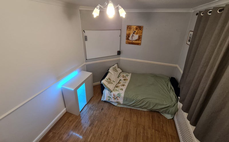 'Great House, 2 Furnished Double Rooms Available!' Room to Rent from ...