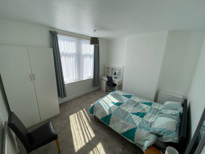 'Inclusive Double Student Rooms' Room to Rent from SpareRoom