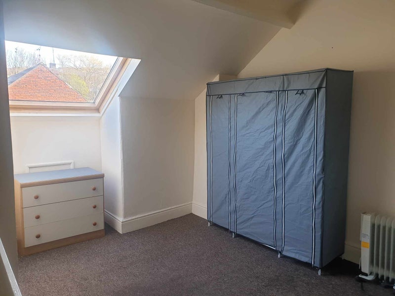 'Share room for rent 450pm' Room to Rent from SpareRoom