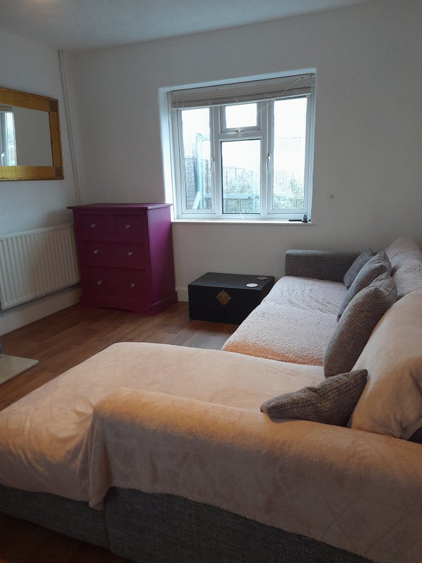 'Beautiful downstairs room for single or couple in ' Room to Rent from ...