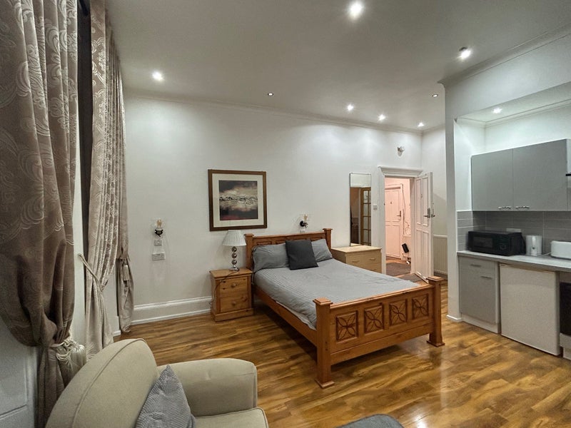 'Studio apartment ' Room to Rent from SpareRoom