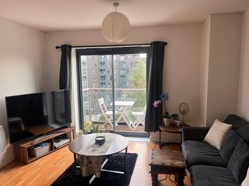 'Lovely en suite room in great flat!' Room to Rent from SpareRoom