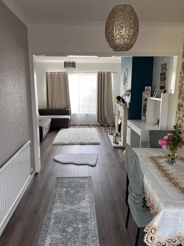 'Beautiful single room, Newly renovated House,' Room to Rent from SpareRoom