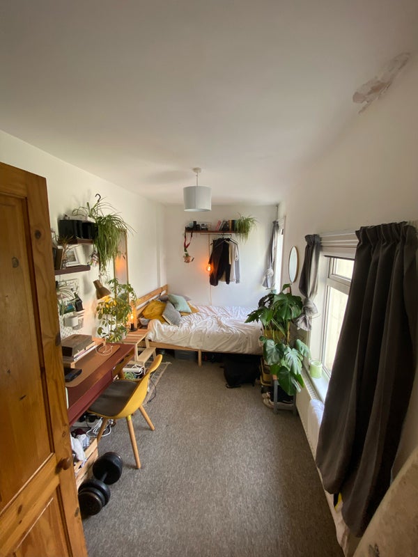 'Double room in shared house' Room to Rent from SpareRoom