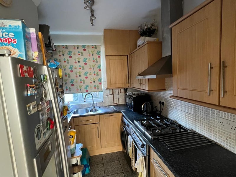 'Female Lodger required - large double room' Room to Rent from SpareRoom