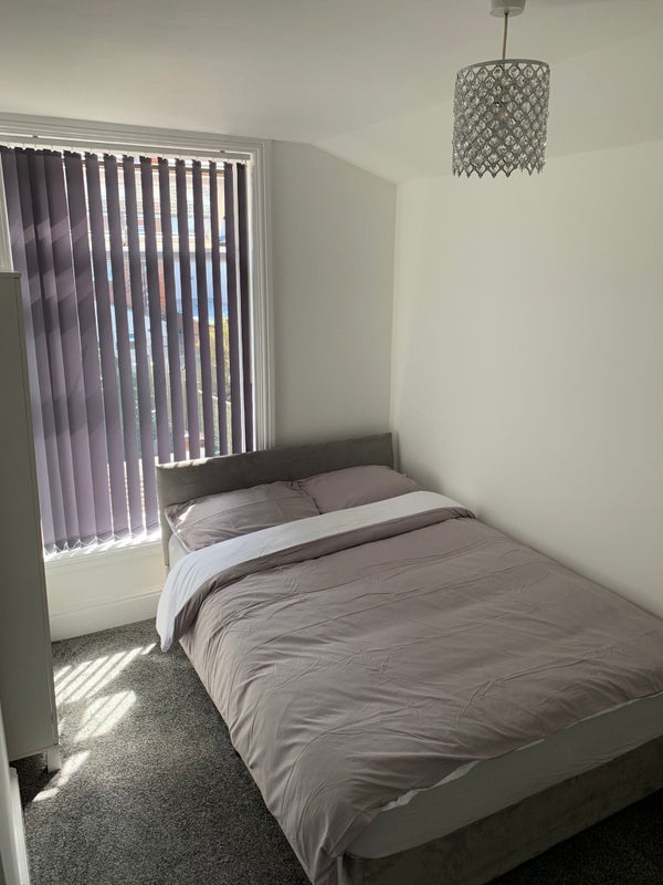 '40 Pendrill Street - HU3' Room to Rent from SpareRoom