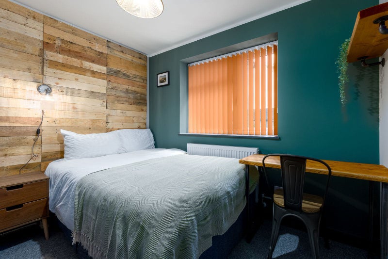 'Beautifully renovated HMO 🏠 1 Room Left!' Room to Rent from SpareRoom